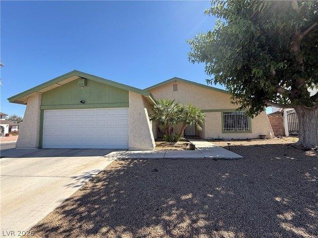 6747 Grandola Dr, Las Vegas, NV 89103