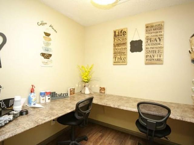 6747 W Par Ln 2 Bedroom Apartment for Rent at 6747 W Par Ln, Wichita, KS 67212
