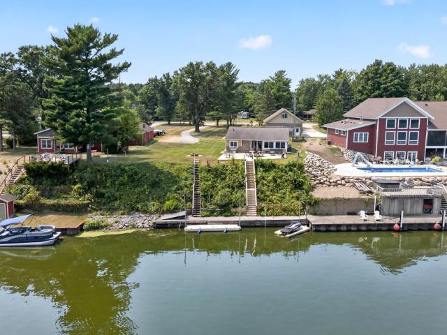 67480 County Road 76