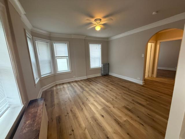6748 N Ashland Avenue # 105