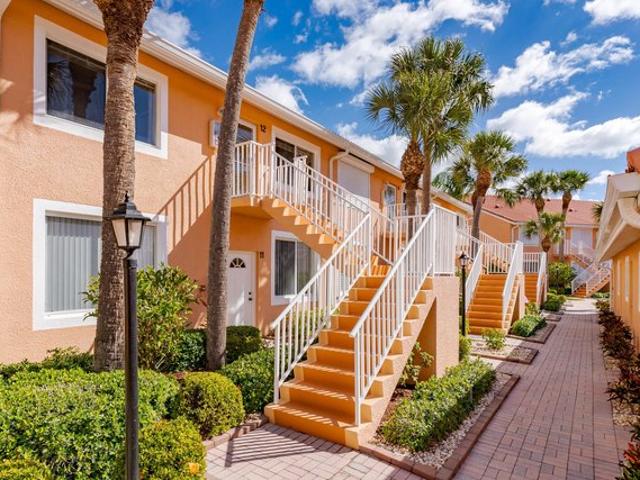 6740 Beach Resort Dr Apt 12, Naples, FL 34114