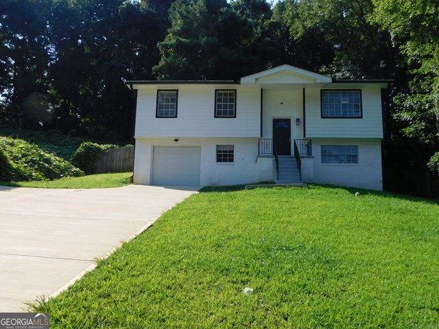 6740 Cambridge Dr, Rex, GA 30273