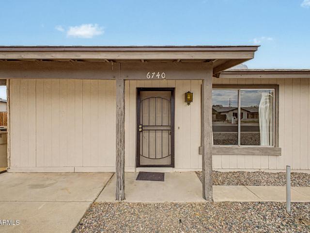 6740 W Vogel Avenue