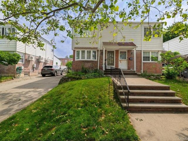 6741 th St, Fresh Meadows, NY 11365
