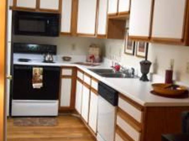 $674 / 2br 768ft² 2 bedroom