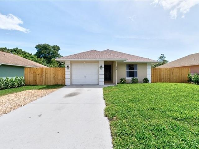 674 30th Ave SW, Vero Beach, FL 32968