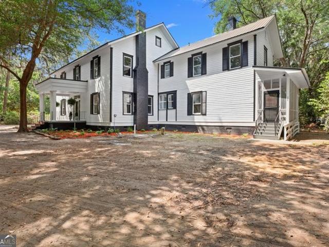 674 Dunlevie Rd, Allenhurst, GA 31301