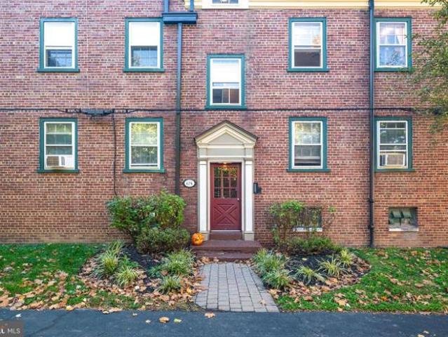 674 Franklin Pl #E, Philadelphia, PA 19123