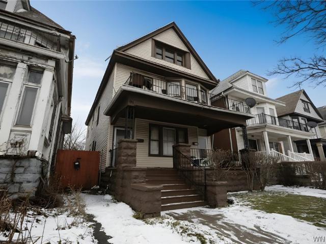 674 Humboldt Parkway