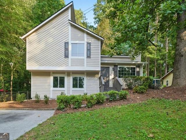 674 Inland Way NW, Lilburn, GA 30047