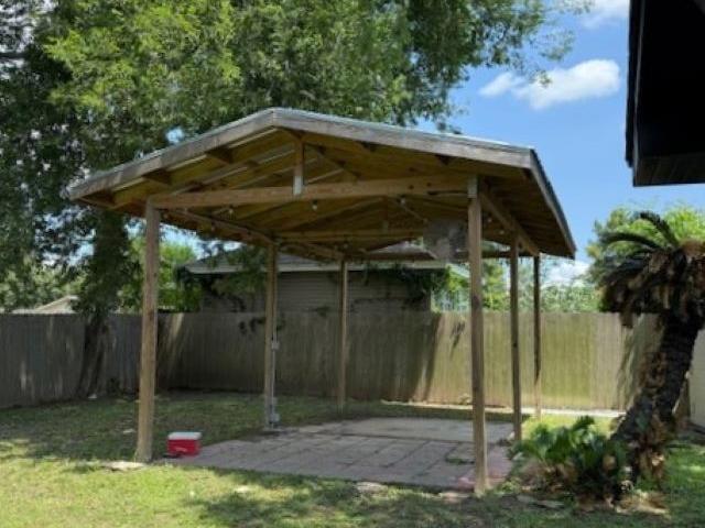 674 Meadowgreen Dr, Port Neches, TX 77651 | MLS #29315 | Compass
