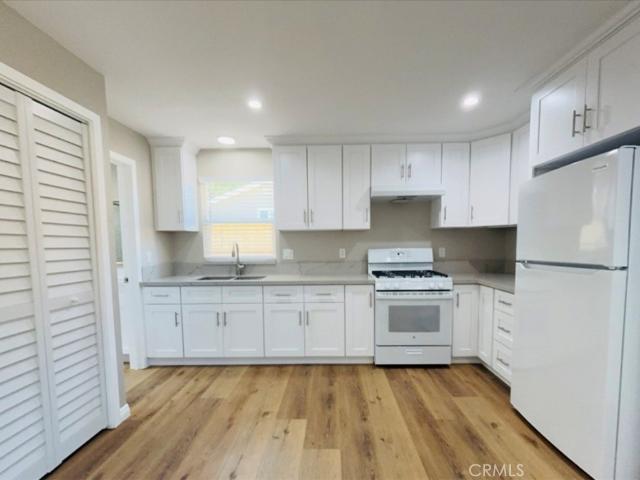 674 N Sunset