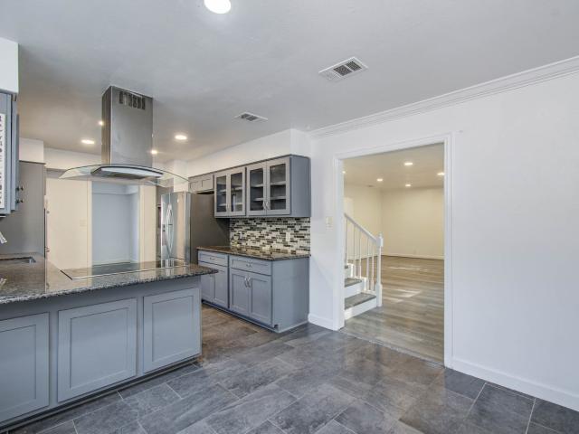 674 Ravensworth Drive