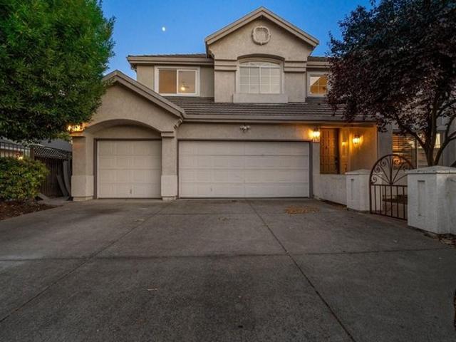 674 W Sunnyoaks Ave, Campbell, CA 95008