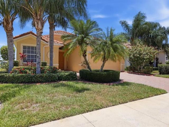 6755 41st Street Cir E, Sarasota, FL 34243