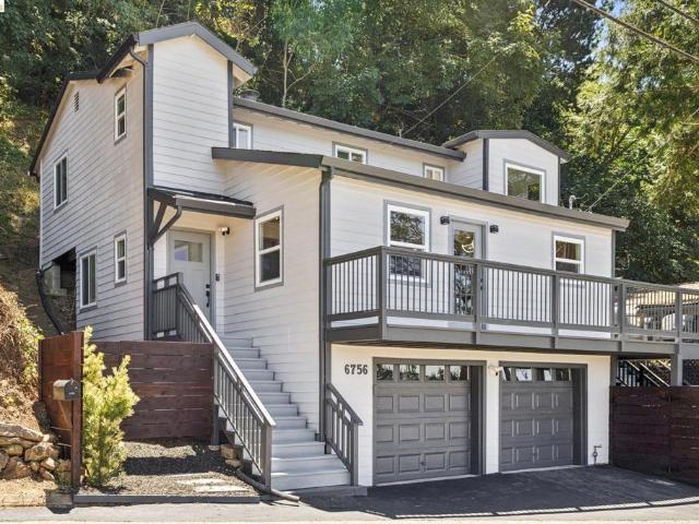 6756 Snake Road