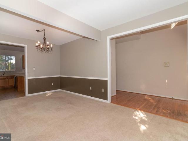 6758 Sutton Oaks Way