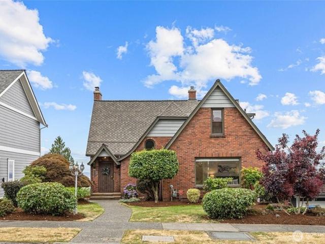 6759 41st Ave SW, Seattle, WA 98136