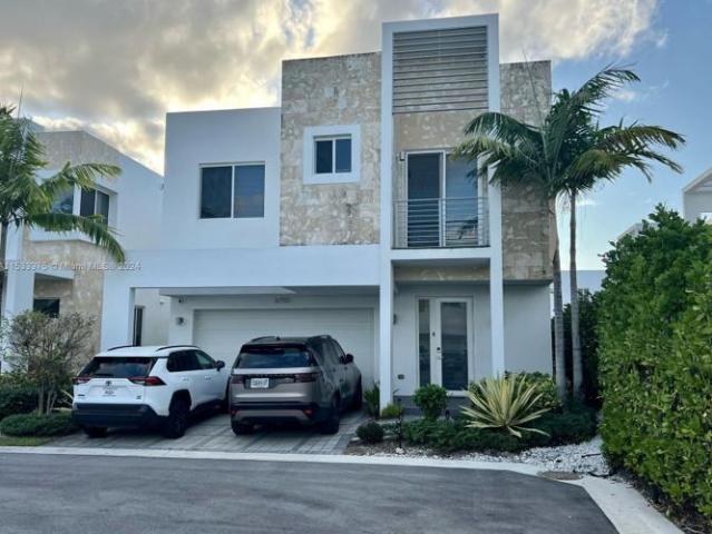 6750 NW 103rd Ave, Doral, FL 33178