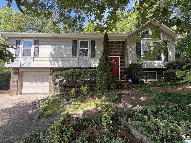 6750 Ridgewood Dr, Pinson, AL 35126