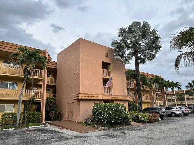 6750 Royal Palm Blvd Unit 310E, Margate, FL 33063