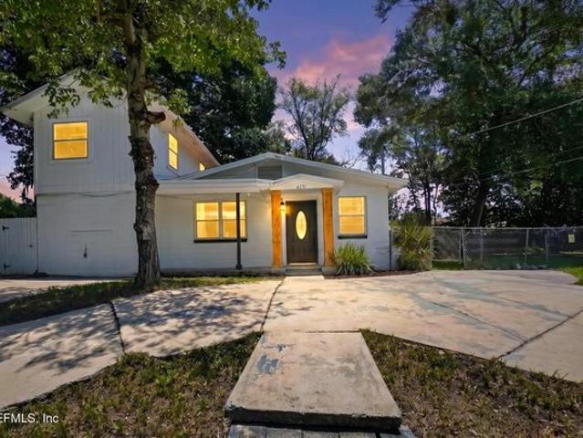 6751 Perry St, Jacksonville, FL 32208
