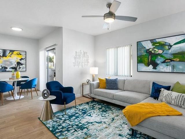 6751 W Indian School Rd, Phoenix, AZ 85033
