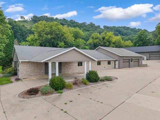 6752 State # 44, Hokah, MN 55941