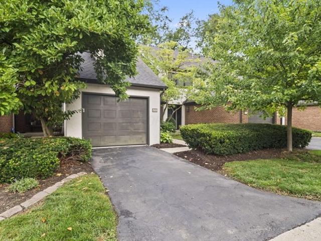 6752 Willow Grove Pl E, Dublin, OH 43017