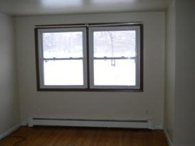 $675 / 3br * Spacious 3 bdrm in Derby * 6657 Erie Rd