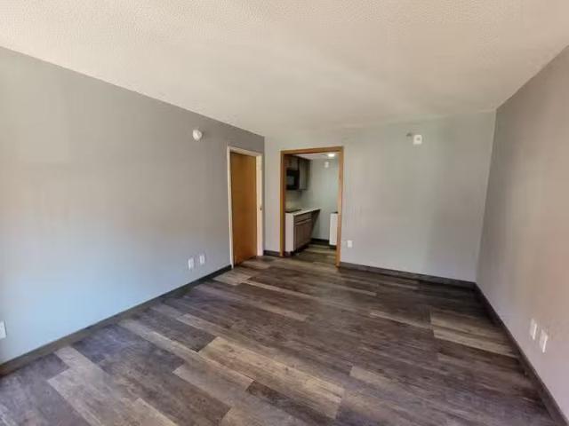 $675 1 Bedroom 1 Bathroom Apartment In Branson, Utilities In.