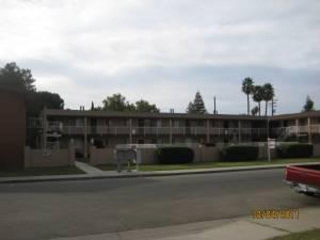 $675 / 2br Two Bedroom, 1 bath apartment Stockdale/ Williamson Way/Bakersfield map