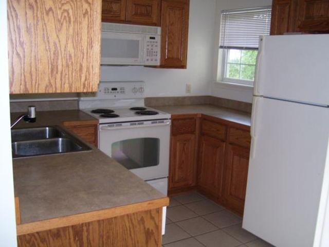 $675 / 2br 1000ft² Penthouse 2 Bedroom condo Branson