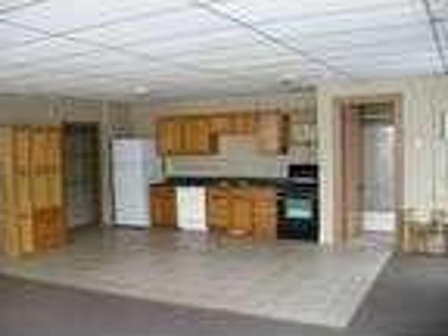 $675 / 2br 1100ftÂ² 2 bdr semi remodeled near Ankeny & Ames