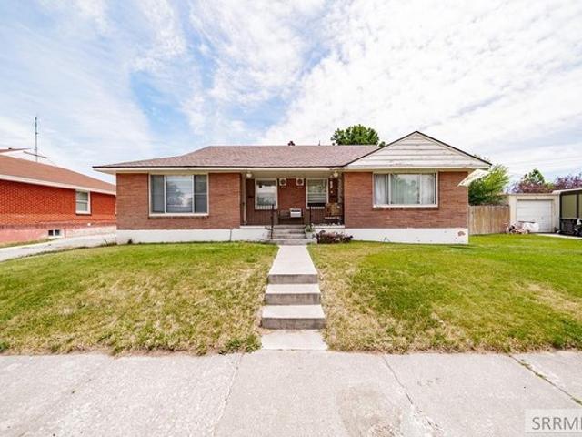 675 677 Holbrook Dr, Idaho Falls, ID 83401