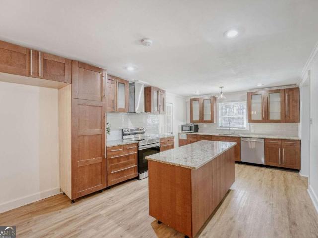 675 Collingwood Drive