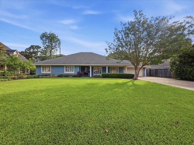 675 Belvedere Dr, Beaumont, TX 77706