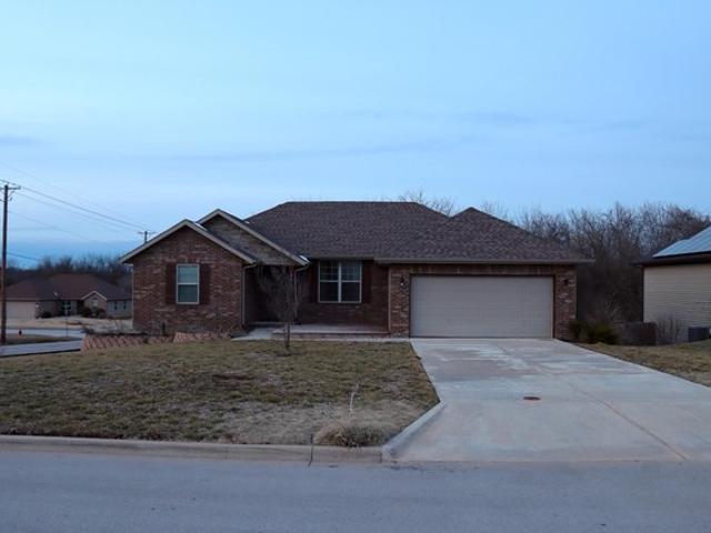 675 E Simpson St, Willard, MO 65781