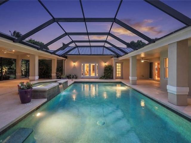 675 Murex Dr, Naples, FL 34102