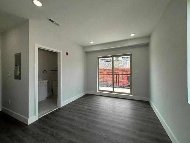 675 N 41st St. 2 Bedroom Apartment for Rent at 675 N 41st St, Philadelphia, PA 19104 Haverford North