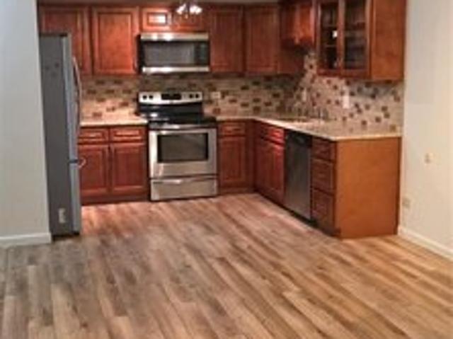 675 S Clinton St Apt 11B, Denver, CO 80247