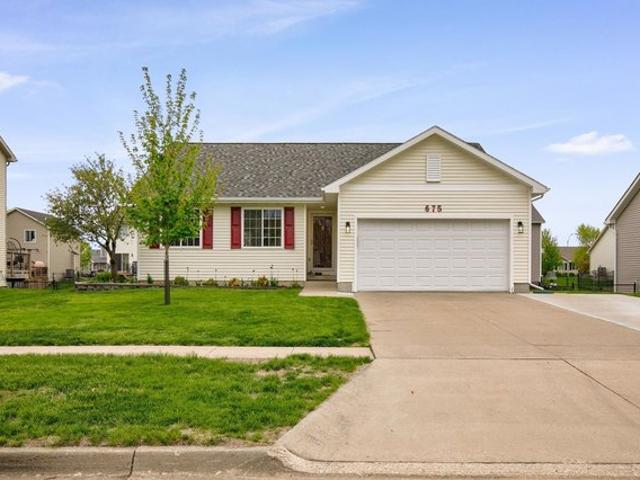 675 SE Ashton Ct, Waukee, IA 50263