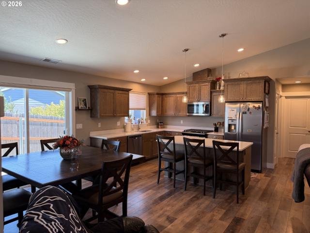 675 se brush ct