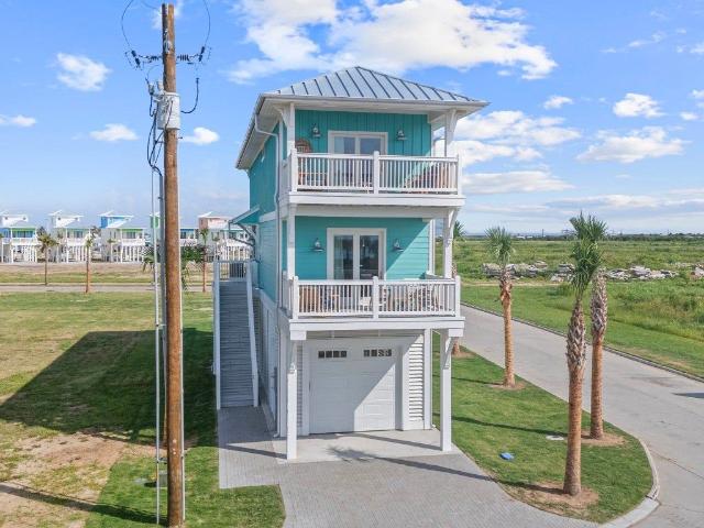 675 Seaside Dr, Crystal Beach, US, TX