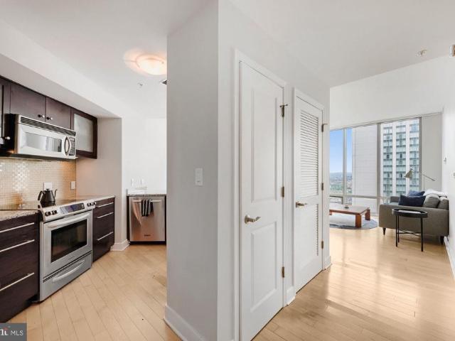 675 President Street # 2202