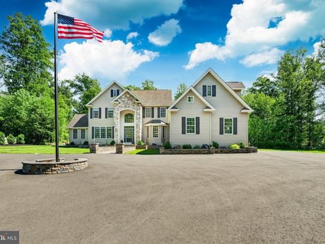 675 Rock Hill Rd, Quakertown, PA 18951