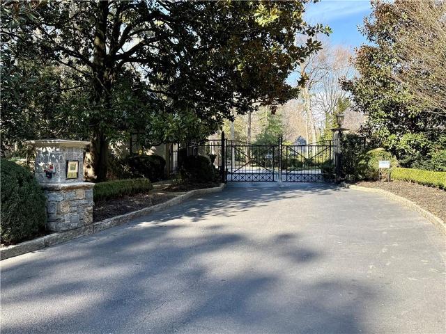 675 W Paces Ferry Rd NW, Unit 10, Atlanta, GA 30327 | MLS #7756