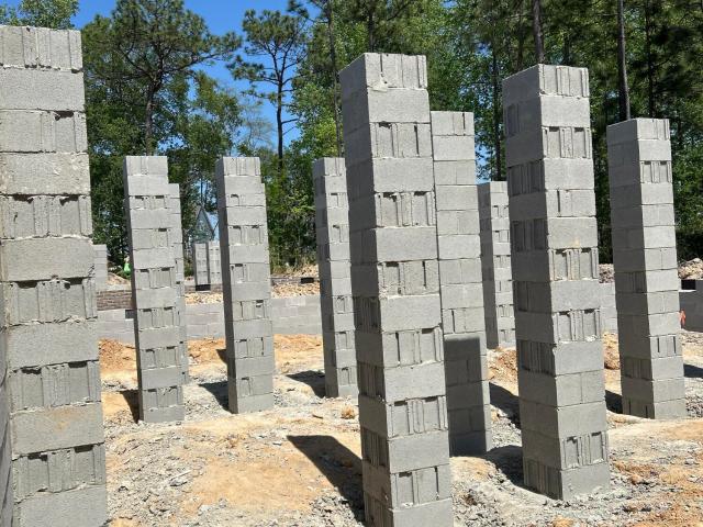 675 Watauga Ln, Unit 585, Aberdeen, NC 28315 | MLS #100558 | Compass