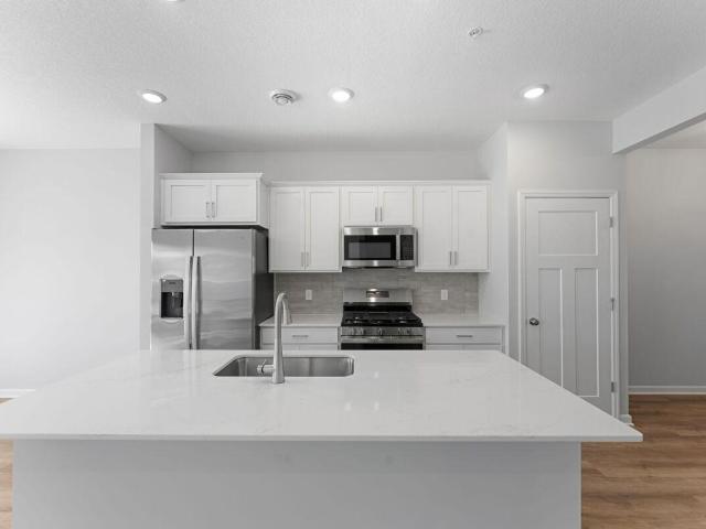 675 Tulare Terrace