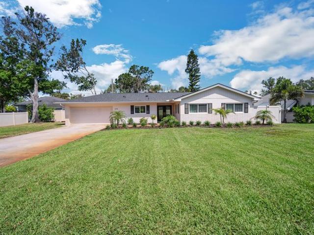 675 Villagrande Ave S, Saint Petersburg, FL 33707